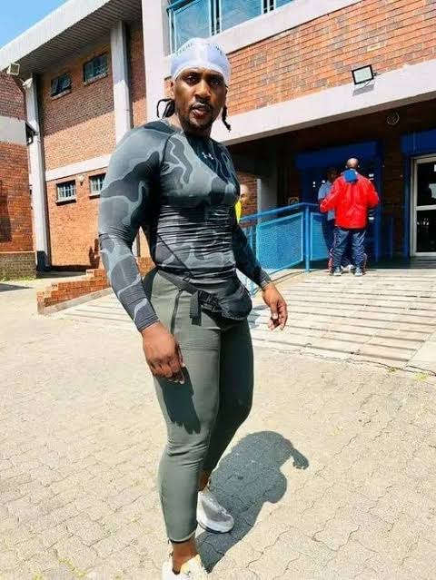 King of Squats (Nkululeko Dlamini) Biography, Profile, Age, Education ...